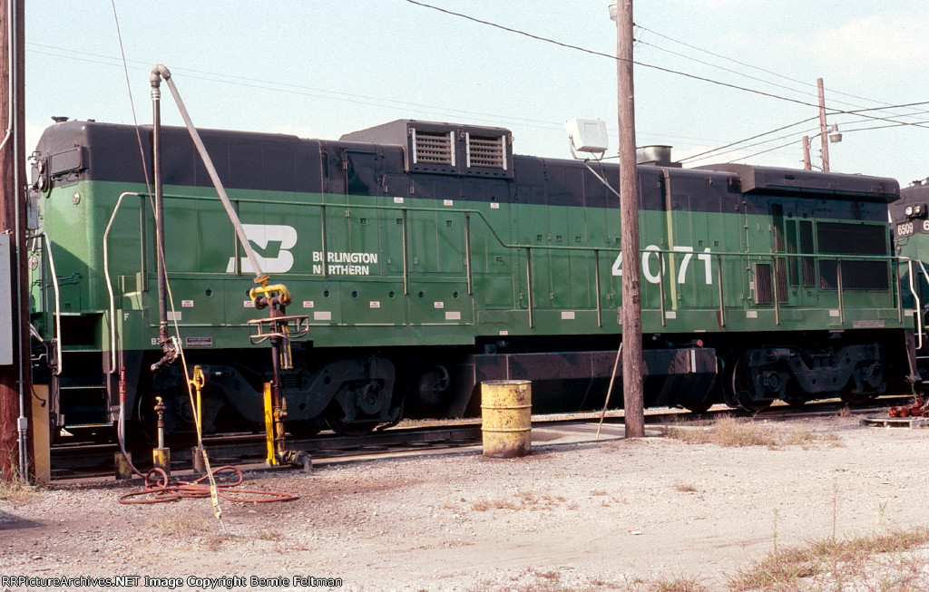 Burlington Northern B30-7AB #4071, spotted at the fuel rack,